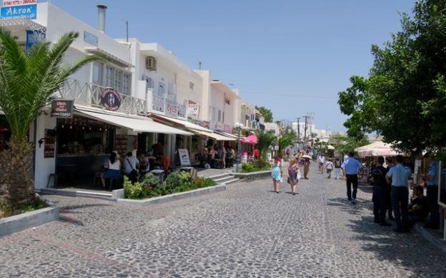 Where to Stay in Fira: Best Hotels & Tips (2026 Guide)