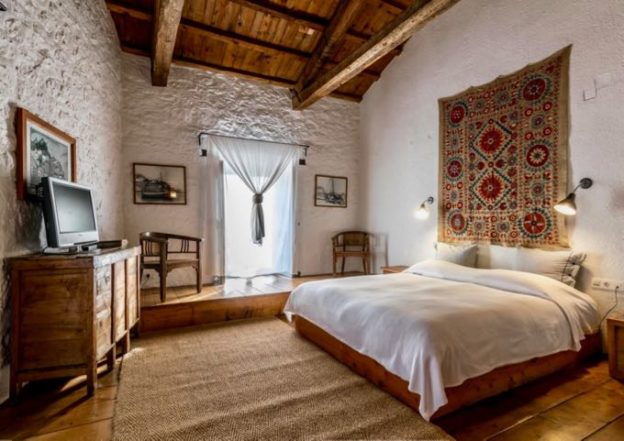 WHERE TO STAY in HYDRA - The 7 Best Hotels in Hydra