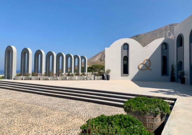 Estate Argyros in Santorini – Winery Review with Photos & Map