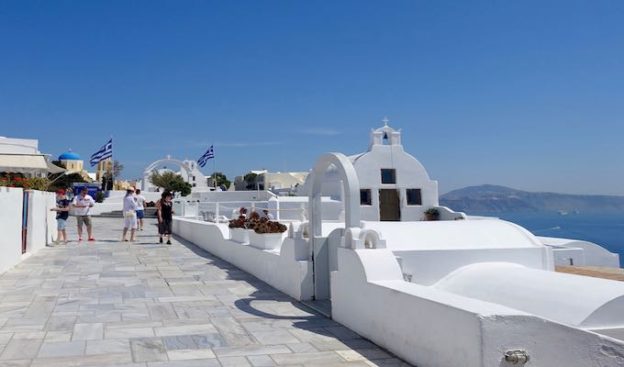 Fira or Oia? - SantoriniDave.com