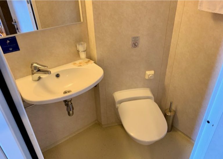 Sleeping Cabins on Greek Overnight Ferries