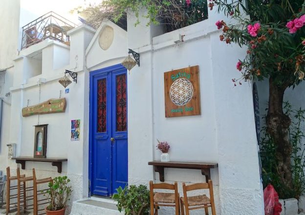 The 9 Best Bars & Clubs in Paros