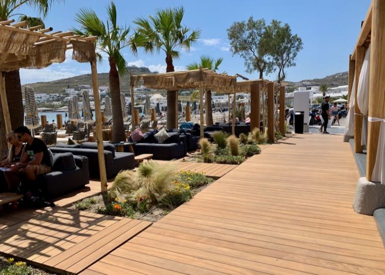 Pasaji Beach Club & Restaurant in Ornos Beach, Mykonos