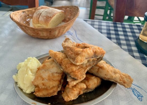 To Steki Tou Psara - Best Seafood Restaurant in Santorini