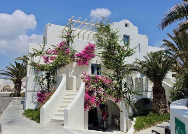 5 Best Perissa & Perivolos Hotels in Santorini (2026 Guide)