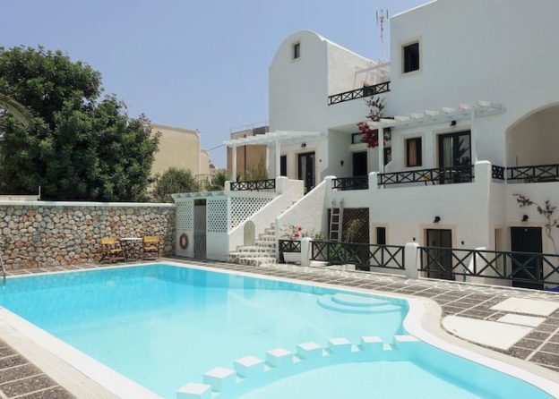 5 Best Perissa & Perivolos Hotels in Santorini (2026 Guide)