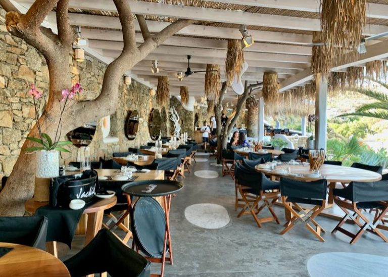Jackie O Beach Club @ Super Paradise Beach, Mykonos