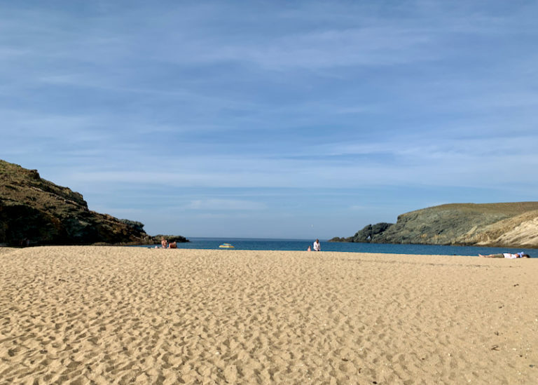 4 Best Hotels at Fokos Beach, Mykonos - Where to Stay