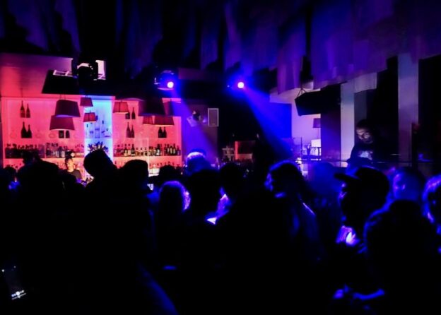 15 Best Bars & Clubs in Mykonos Town - Nightlife & Parties