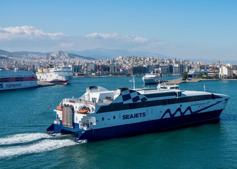 Athens to Crete Ferry - Updated for 2022