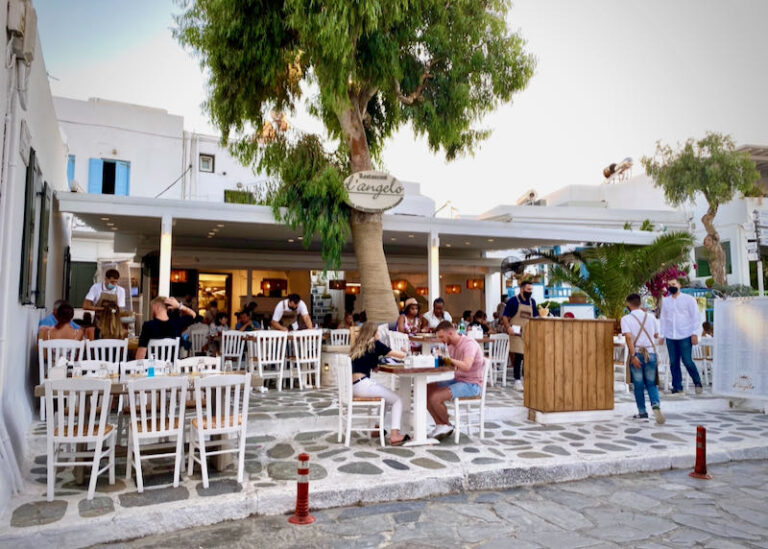 27 Best Restaurants in Mykonos - Where To Eat