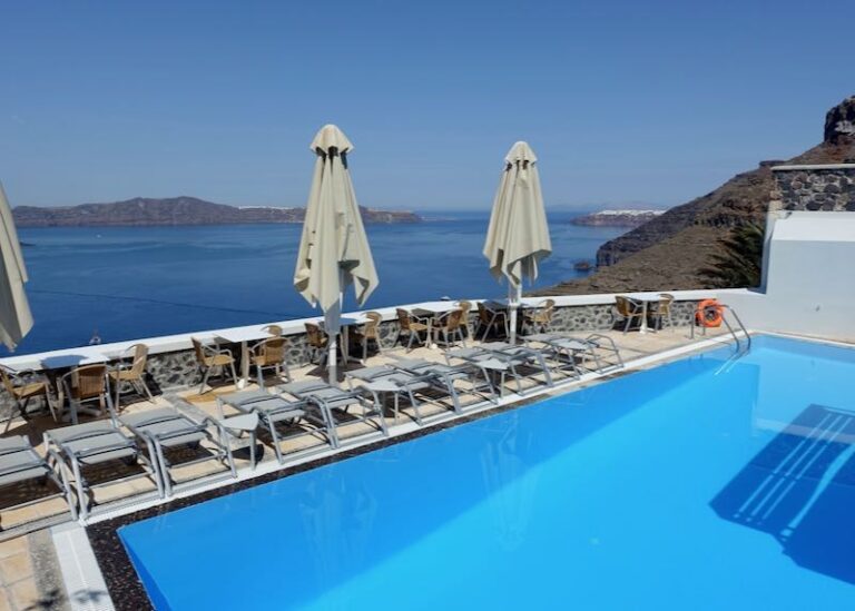 5 Best Hotels in Fira, Santorini - My 2026 Guide