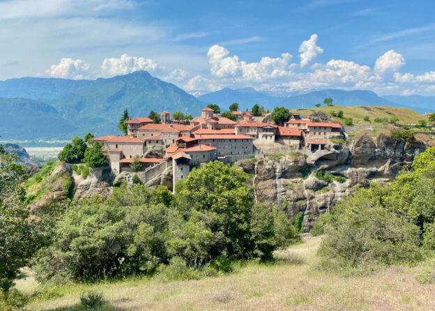 Meteora Travel Guide – Best Tours & Things to Do