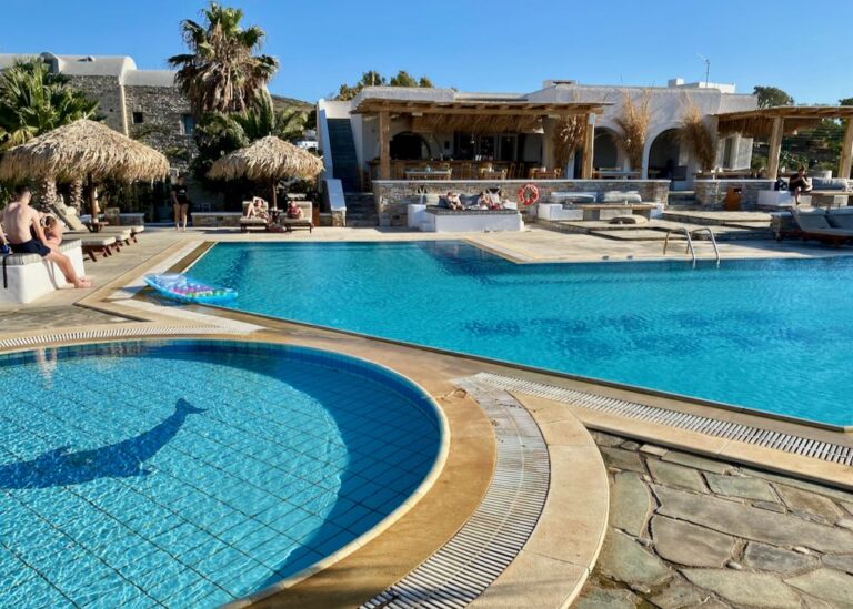 WHERE TO STAY in IOS - My favorite hotels