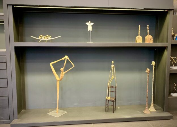 Yanni Gallery – Original Artwork and Sculpture in Athens