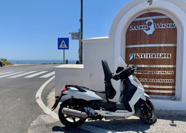 Santorini Bus Guide 2026: Routes, Prices, & Schedules