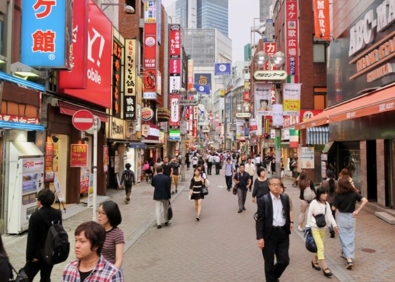 WHERE TO STAY in TOKYO - Best Areas & Neighborhoods