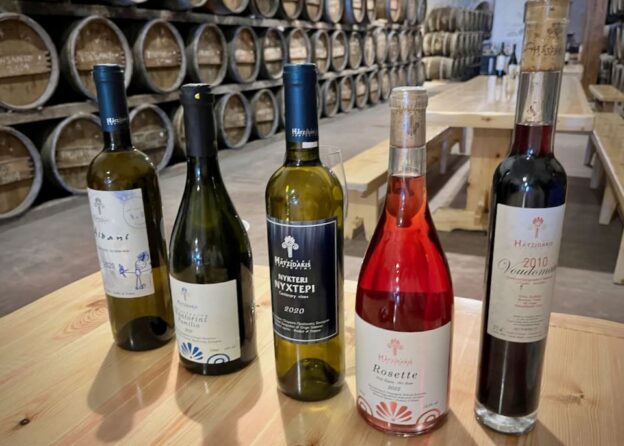 Hatzidakis Winery in Santorini – Review with Map & Photos