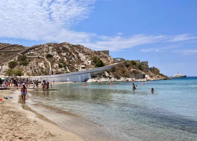 9 Best Beaches & Beach Hotels on Syros