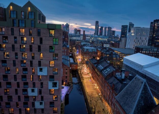 WHERE TO STAY in MANCHESTER - Best Areas & Neighborhoods
