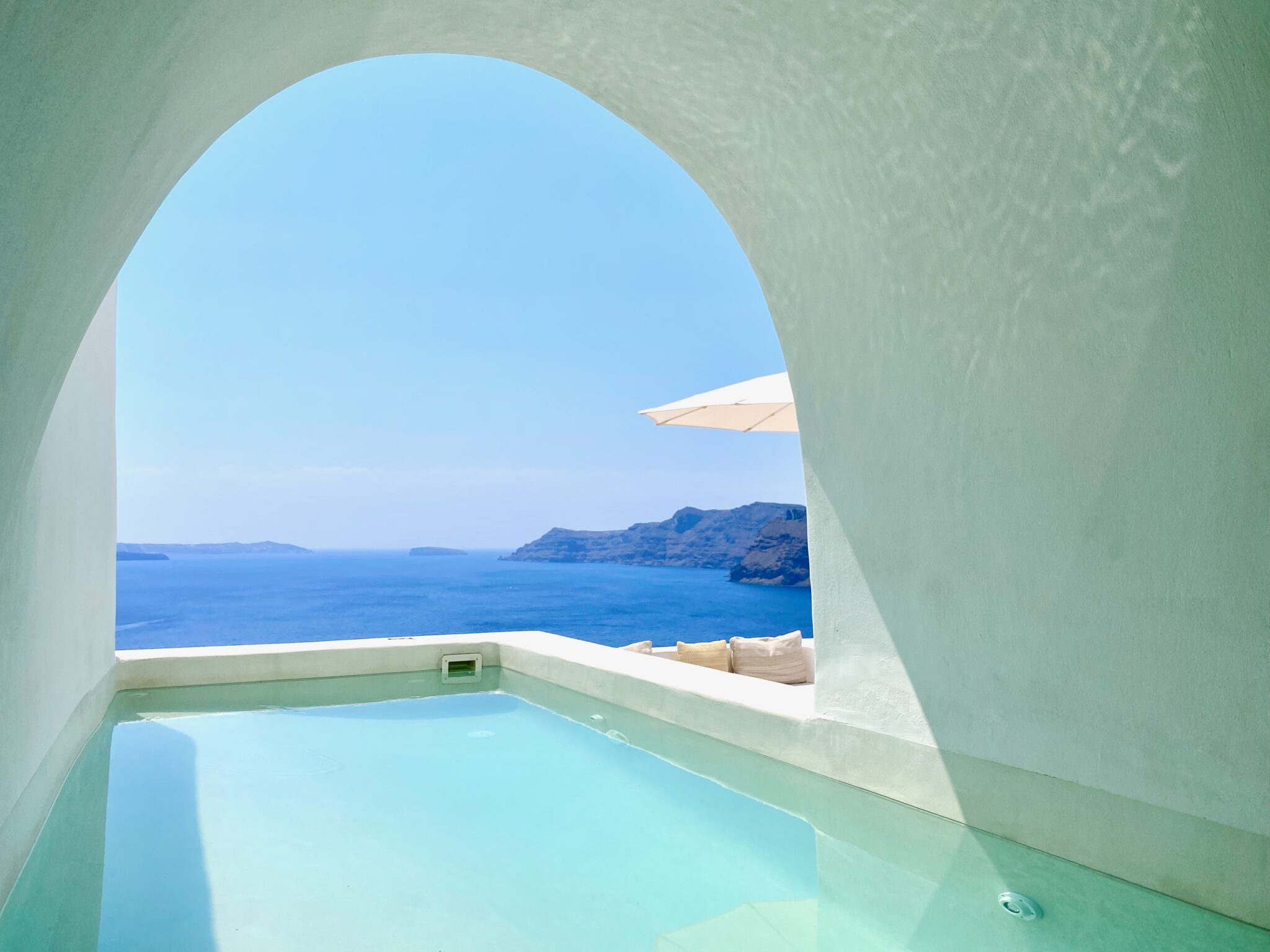 Santorini Hotels with Private Pools (2026)